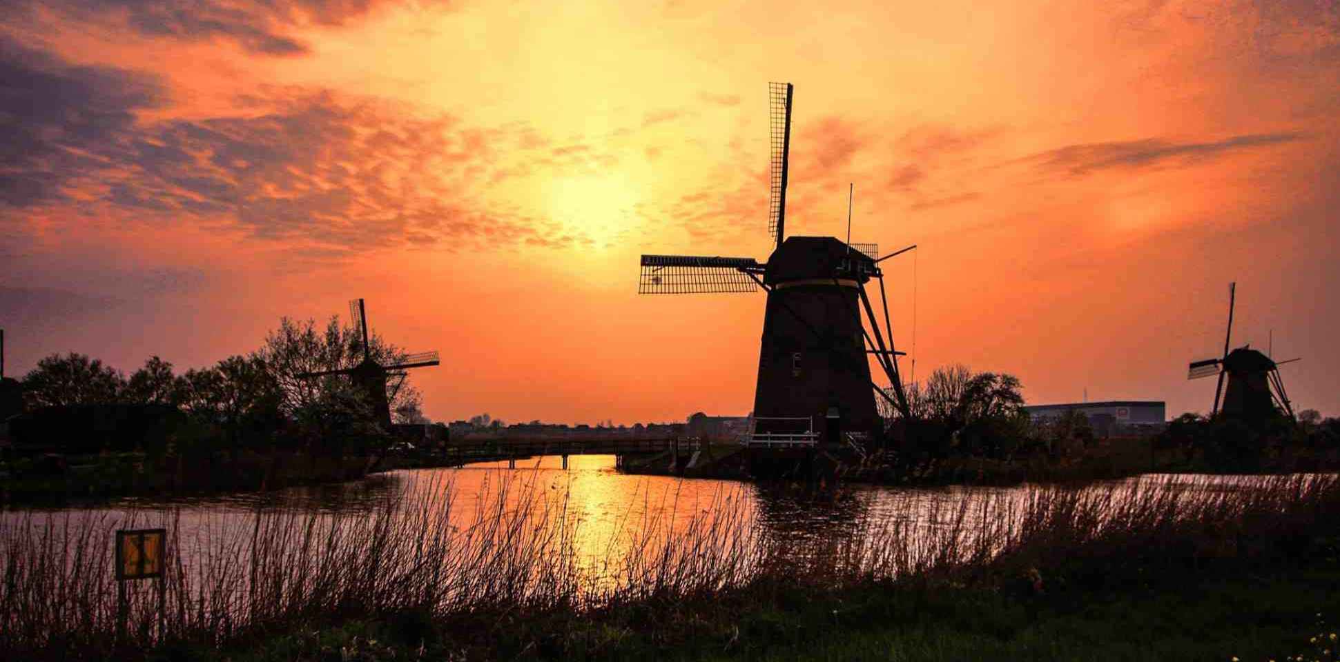 Dutch Windmills: A Brief But Astonishing History